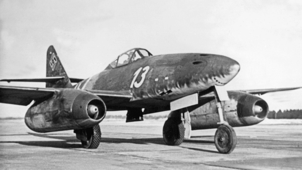 Le Messerschmitt Me 262, premier avion à réaction de l'Histoire - Acta ...